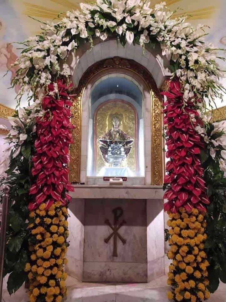 Arranging flowers for Senyor Sto. Niño (2021 update) - PR Works Inc